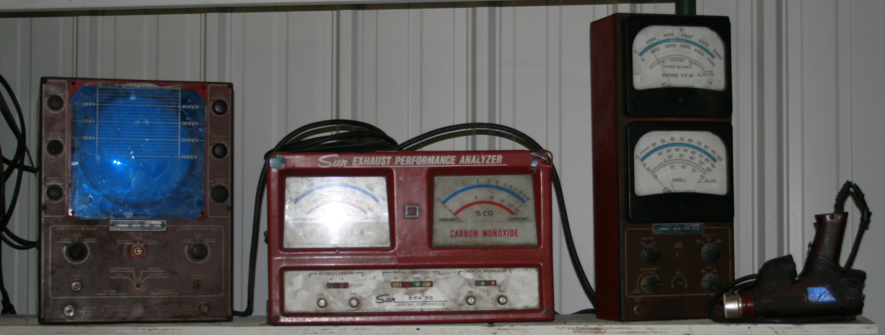 Bonhams Cars : FOUR PIECES OF GARAGE ANALYSIS EQUIPMENT,