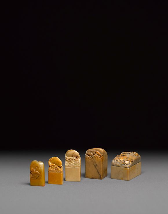 Bonhams : A group of five seals with aquatic decoration (5)