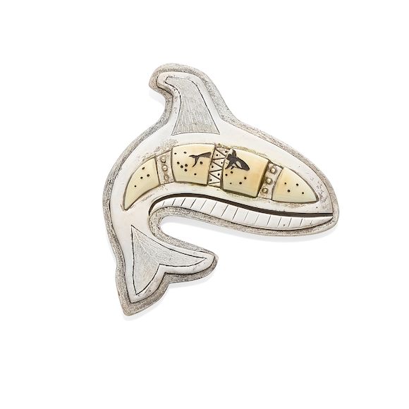 Bonhams : A Denise Wallace "Killer Whale" pin/pendant