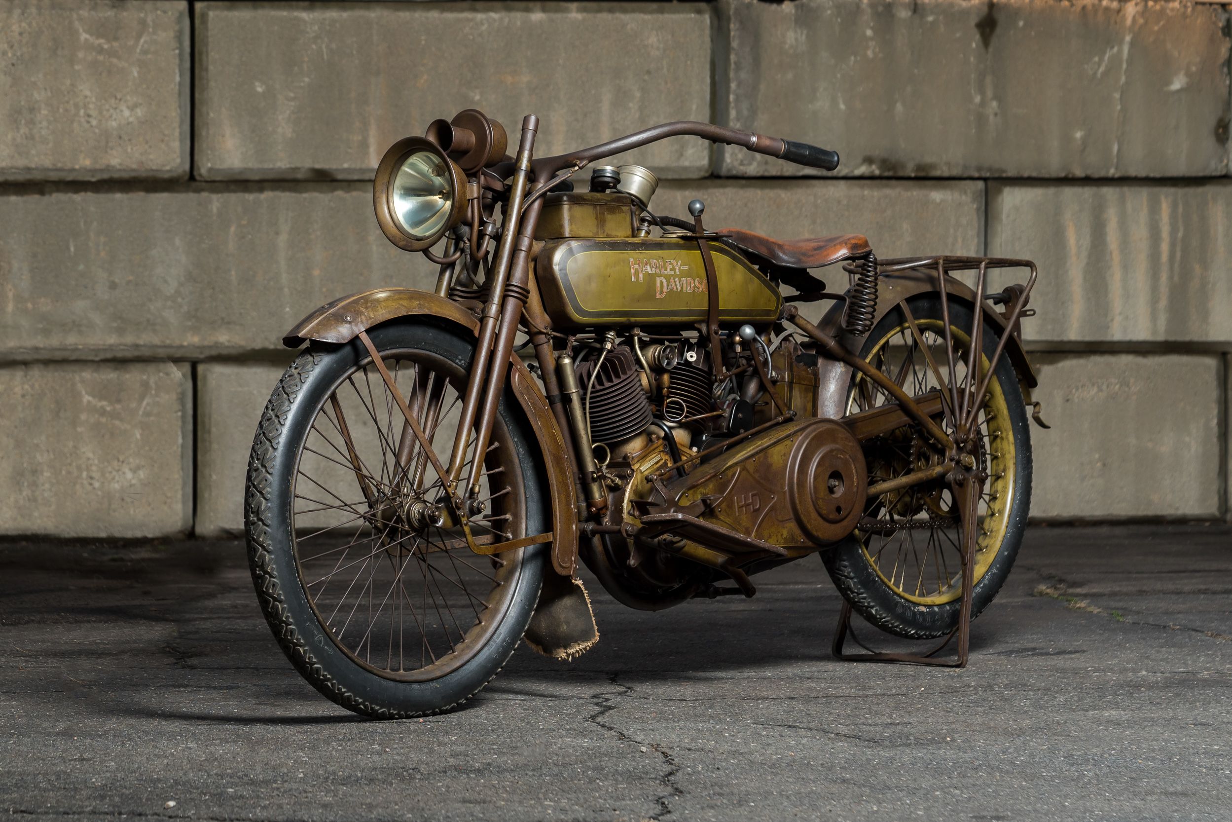 Bonhams Cars : 1918 Harley-Davidson 60.33ci Model 18J Engine no. L18T17150A