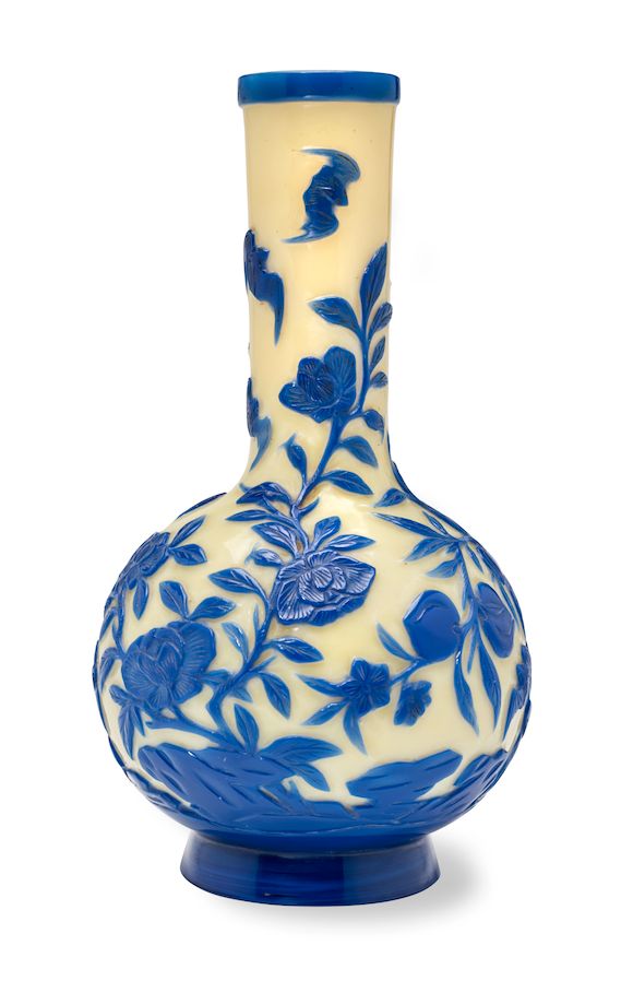 Bonhams : A blue overlay Peking Glass Vase Qianlong mark, 18th/19th century