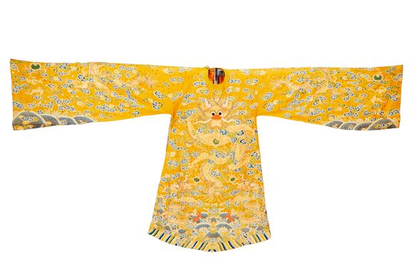 Bonhams : AN UNUSUAL VIETNAMESE EMPEROR'S COURT ROBE, Longpao Nguyên ...
