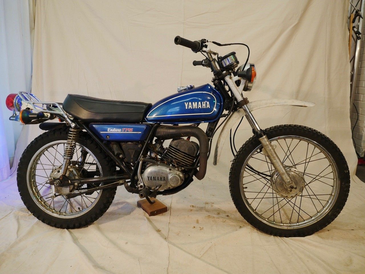 Bonhams Cars : 1972 Yamaha DT175 Frame no. 443021362 Engine no. 443-021362