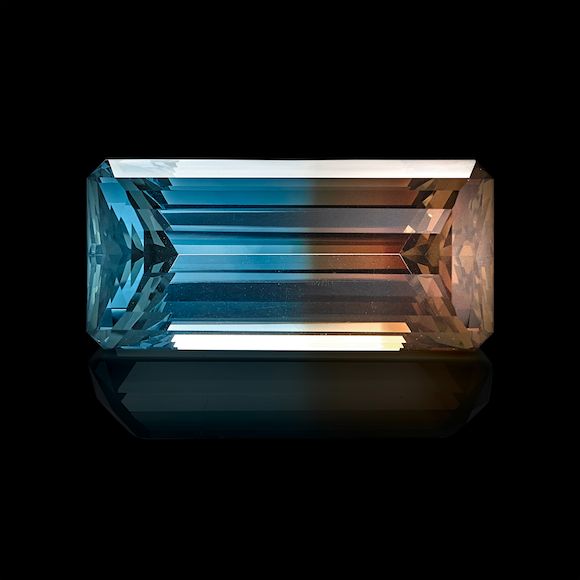 Bonhams : Exceptional Bi-color Topaz --"A Member of the 100 Carats Club"