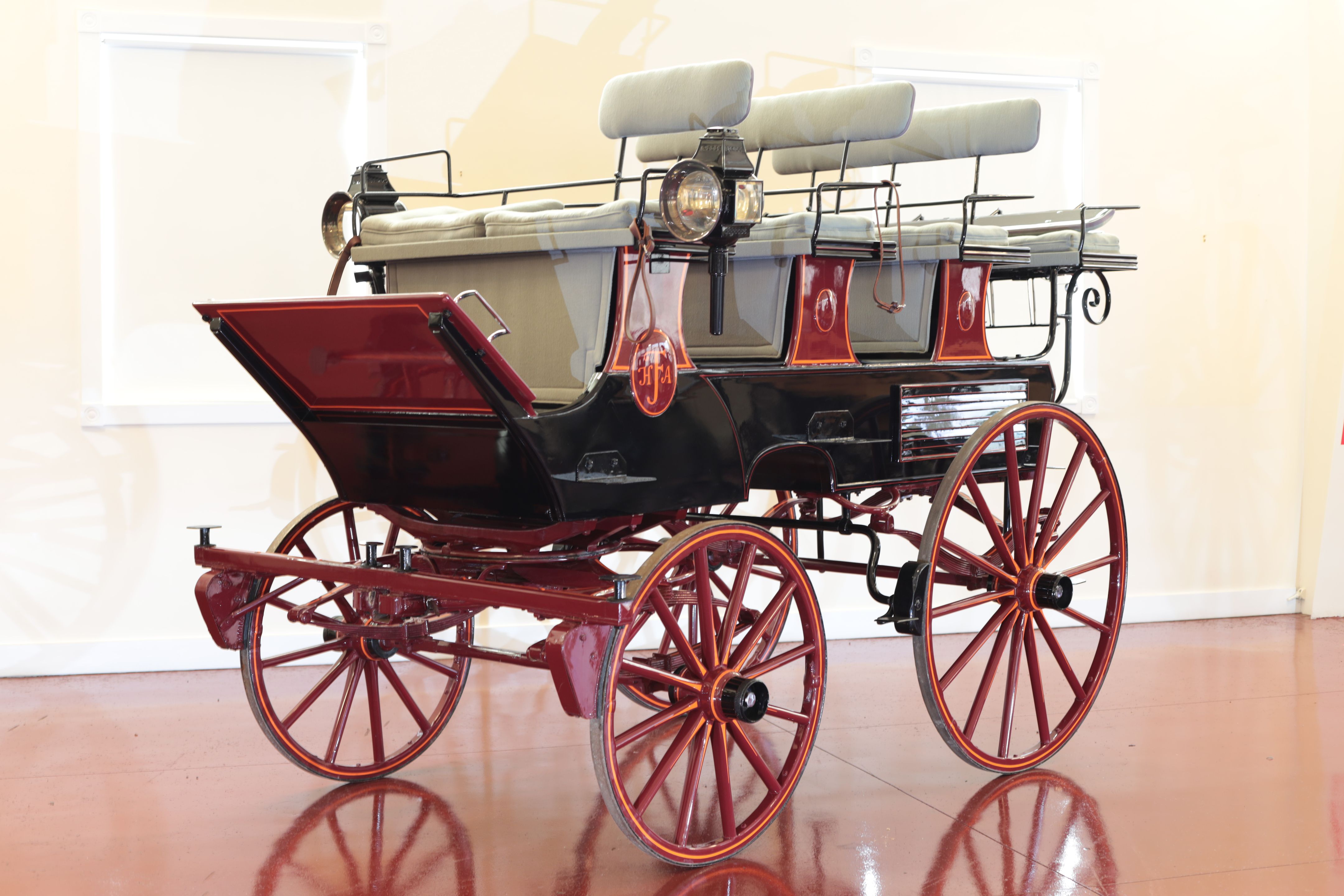 Bonhams Cars : An 11 Passenger Newburyport Roof Seat Brake by Hume ...