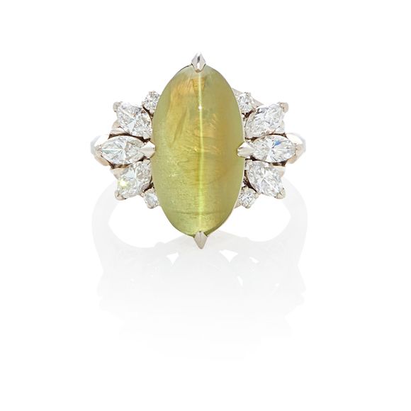 Bonhams : PLATINUM, CAT'S EYE CHRYSOBERYL AND DIAMOND RING