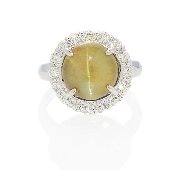 Bonhams : PLATINUM, CAT'S EYE CHRYSOBERYL AND DIAMOND RING