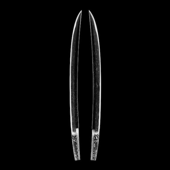 Bonhams : A HŌJU NAGINATA-NAOSHI WAKIZASHI IN MOUNTS Nanbokuchō period ...