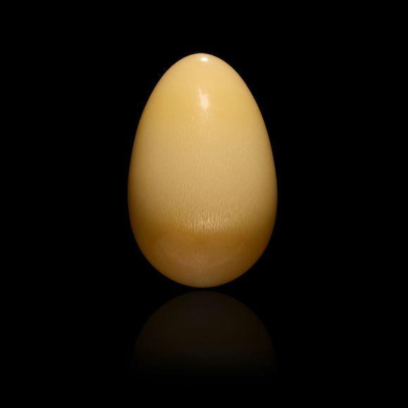 Bonhams : Orange Non-nacreous Pearl--"Cassis Pearl"