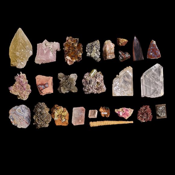 Bonhams : Twenty-five Mexican Minerals