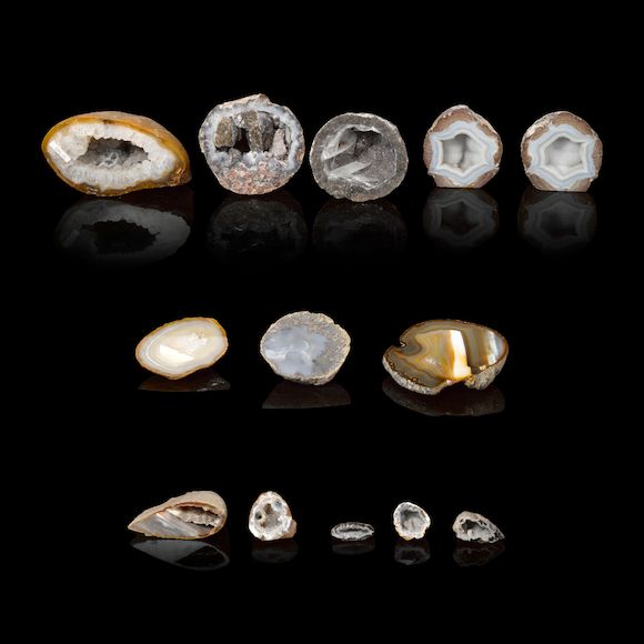 Bonhams : Thirteen Agate Geode Halves