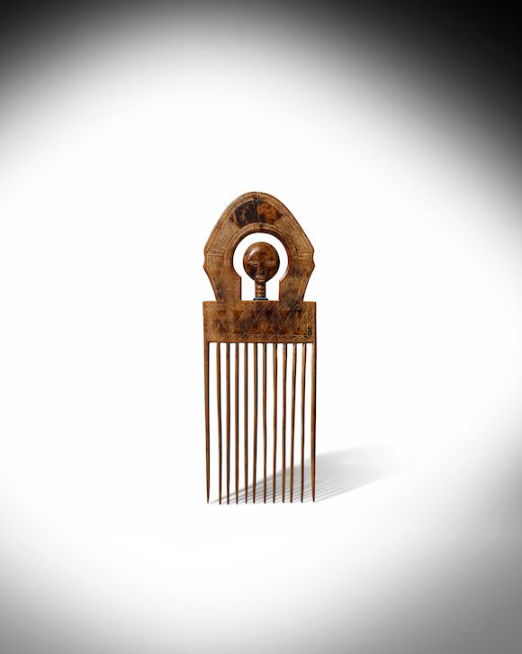 Bonhams : Large Ashanti Royal Comb, Ghana