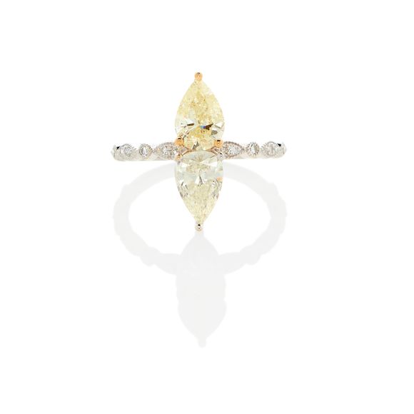 Bonhams : A BI-COLOR GOLD AND DIAMOND RING