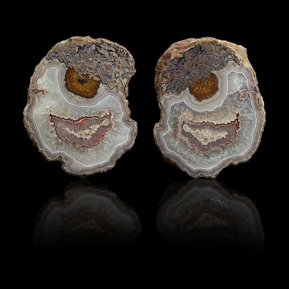 Bonhams : Large Laguna Agate "Split"