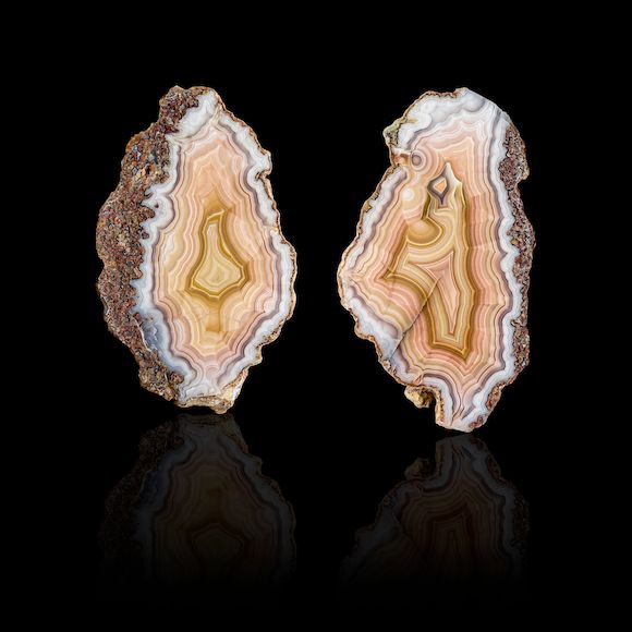 Bonhams : Laguna Shadow Agate "Split" Geode