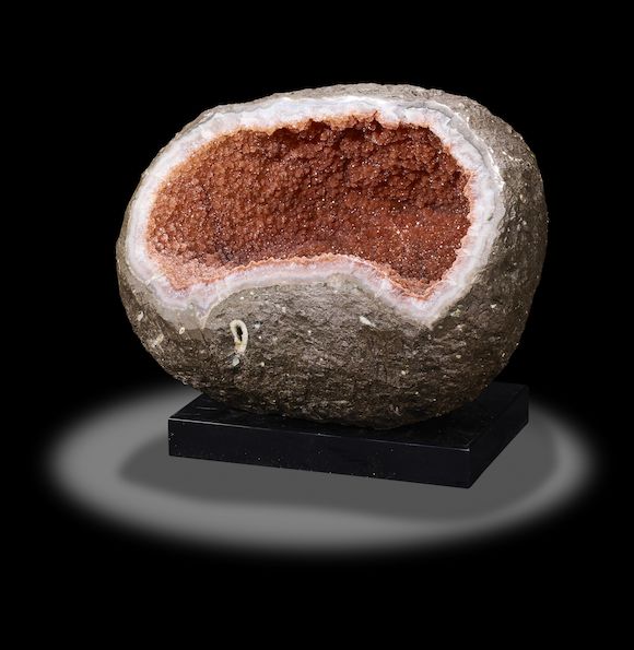 Bonhams : Rare Red Quartz Geode