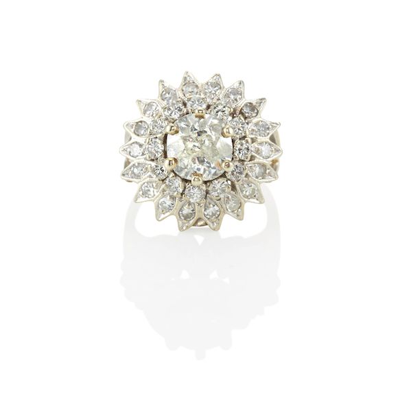 Bonhams : A BI-COLOR GOLD AND DIAMOND RING