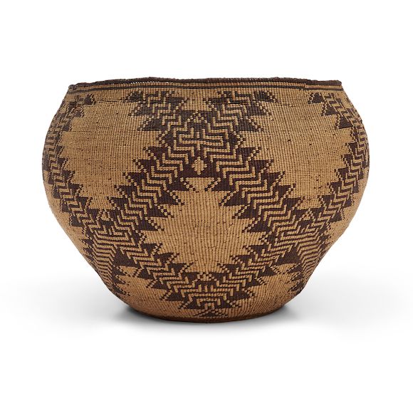 Bonhams Skinner : A large Achumawi basket ht. 12, wd. 16 1/2 in.