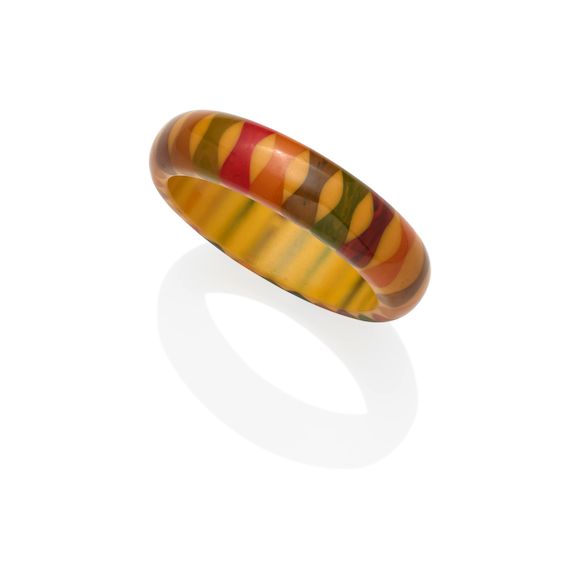 Bonhams : A MULTICOLOR BOWTIE BAKELITE BANGLE on a butterscotch ...