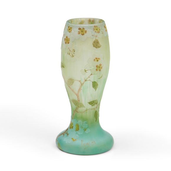 Bonhams Skinner : Legas Cameo Vase, Saint Denis, France, early 20th ...