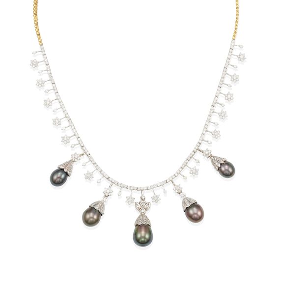 Bonhams : AN 18K BI-COLOR GOLD, CULTURED PEARL AND DIAMOND NECKLACE