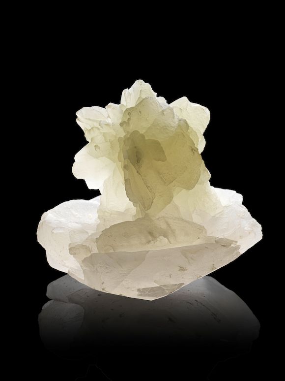 Bonhams : Fluorescent Calcite Specimen