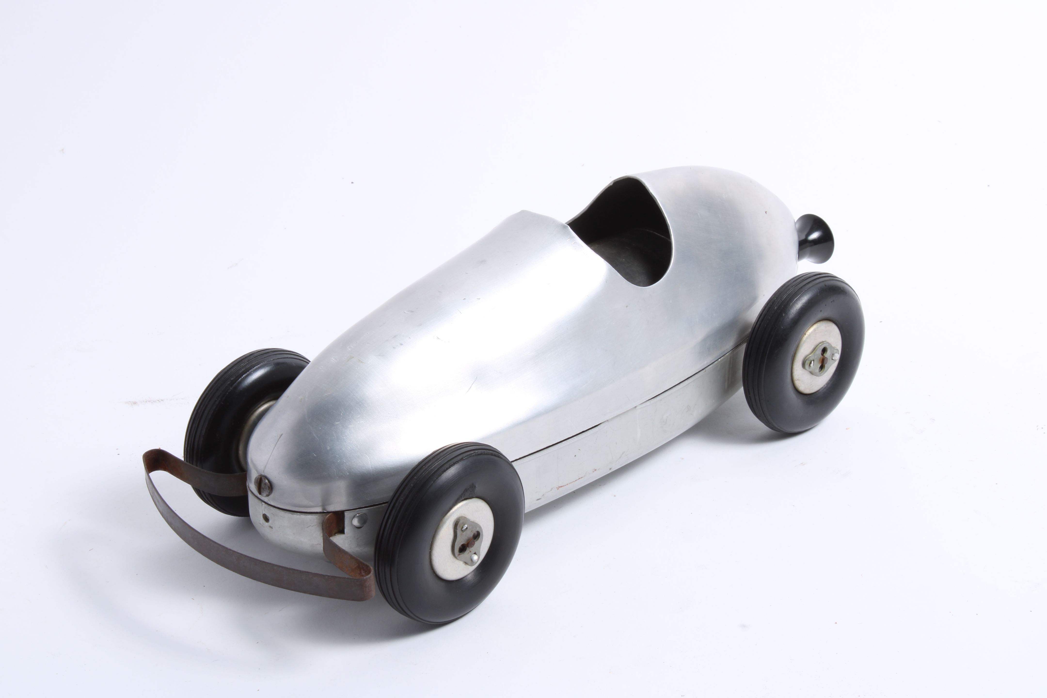 Bonhams Cars : A Woodette Tornado Racer, air powered car, by Winzeler MFG & Tool Co
