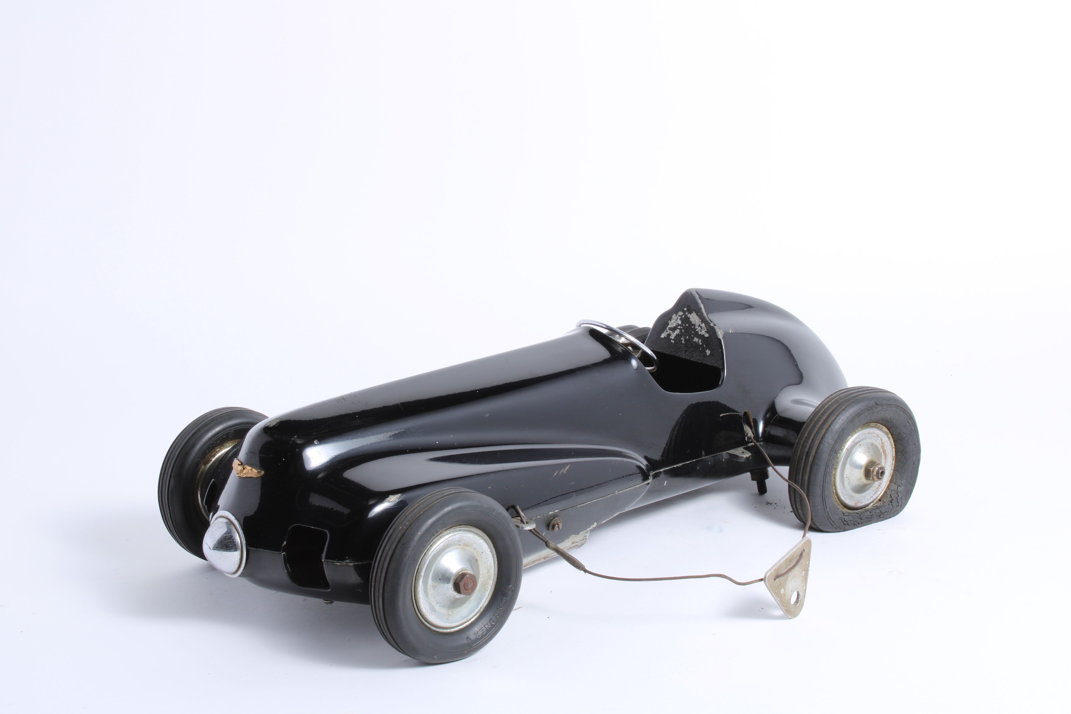 Bonhams Cars : An unusual tether racecar body, American, late 1940s-50s