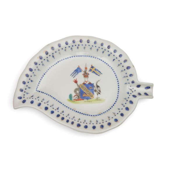Bonhams Skinner : Export Swedish Crest Armorial Dish