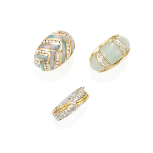 Bonhams : A GROUP OF GOLD, SILVER, GEM-SET AND DIAMOND RINGS