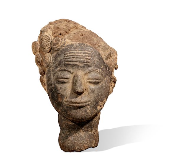 Bonhams : Akan-Twi Head, Ghana