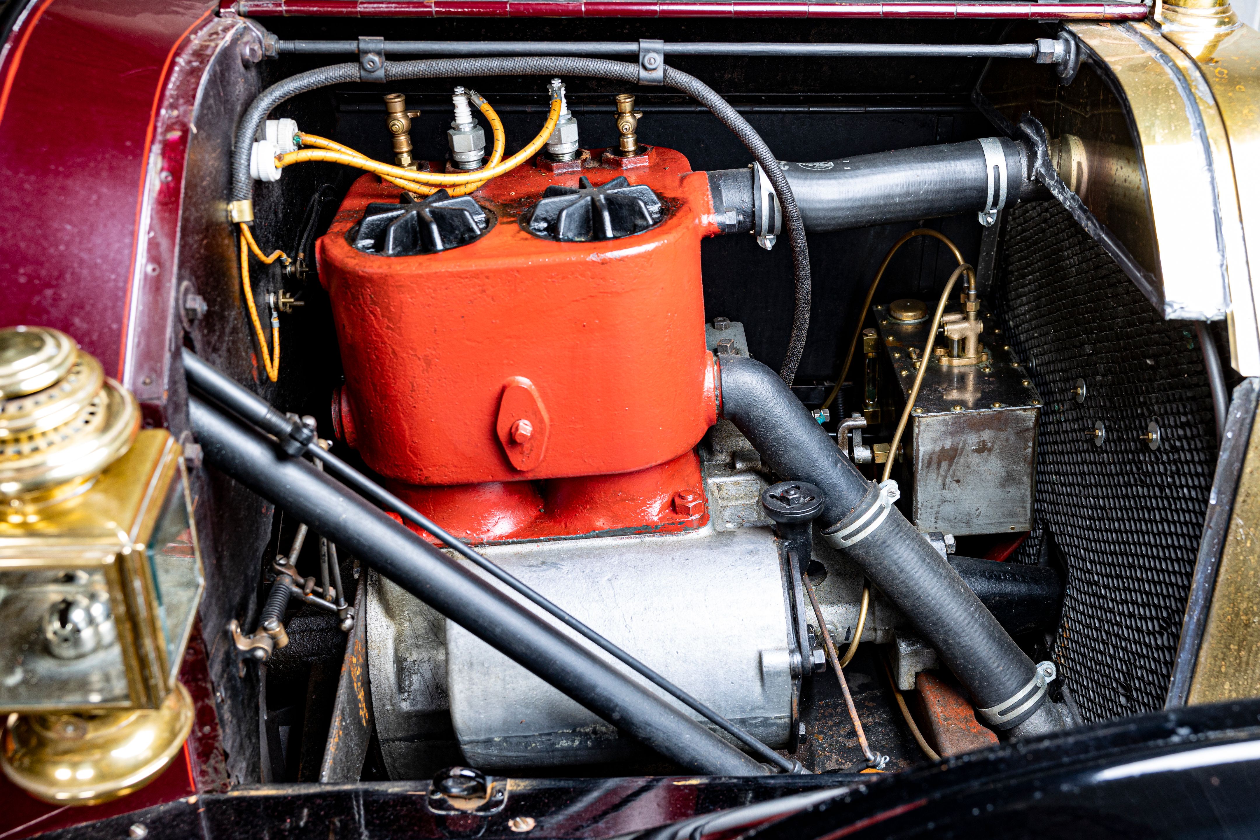 Twin cylinder Brush engine , Missing ! - Brush Automobiles - Antique ...