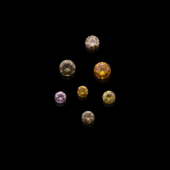 Bonhams : Seven Fancy Colored Diamonds