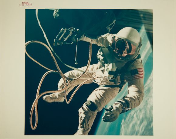 Bonhams : GEMINI IV: ED WHITE ON FIRST U.S. SPACEWALK. Chromogenic ...