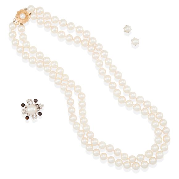 Bonhams : A GROUP OF BI-COLOR GOLD, CULTURED PEARL AND DIAMOND JEWELRY