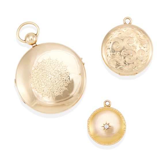 Bonhams : A GROUP OF 14K GOLD LOCKETS