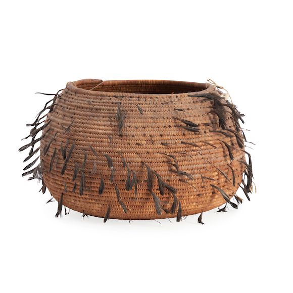 Bonhams Skinner : A Pomo feather basket ht. 4 1/2, wd. 7 in.