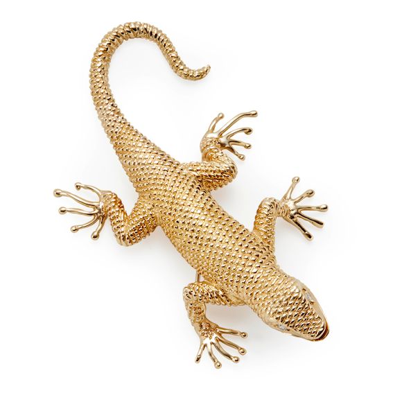 Bonhams Skinner : HENRY DANKNER: A 14K GOLD LIZARD BROOCH
