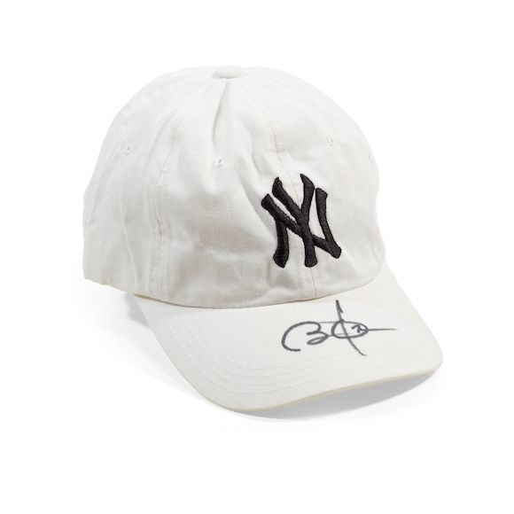 Bonhams : A BARACK OBAMA SIGNED YANKEES BASEBALL CAP. White canvas ...