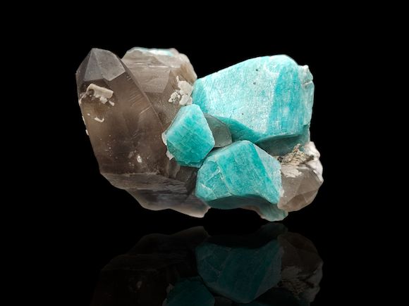 Bonhams : Smoky Quartz and Amazonite on Acrylic Base