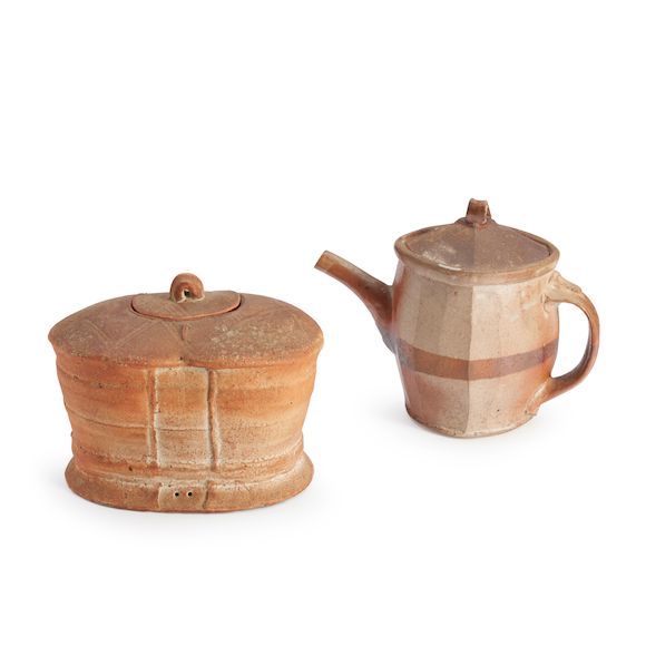 Bonhams Skinner : Randy Johnston (b. 1950) Studio Pottery Covered Box ...