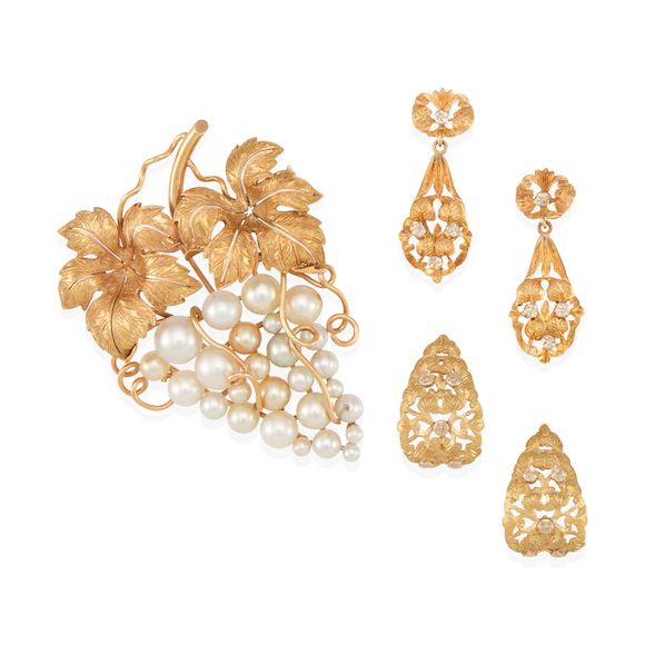 Bonhams : A GROUP OF 18K BI-COLOR GOLD AND CULTURED PEARL JEWELRY
