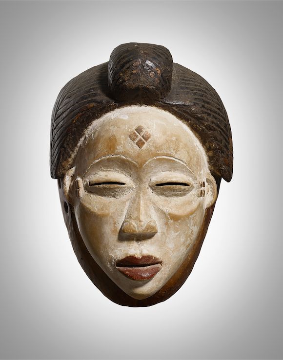 Bonhams : Fine Punu-Lumbo Mask, Gabon