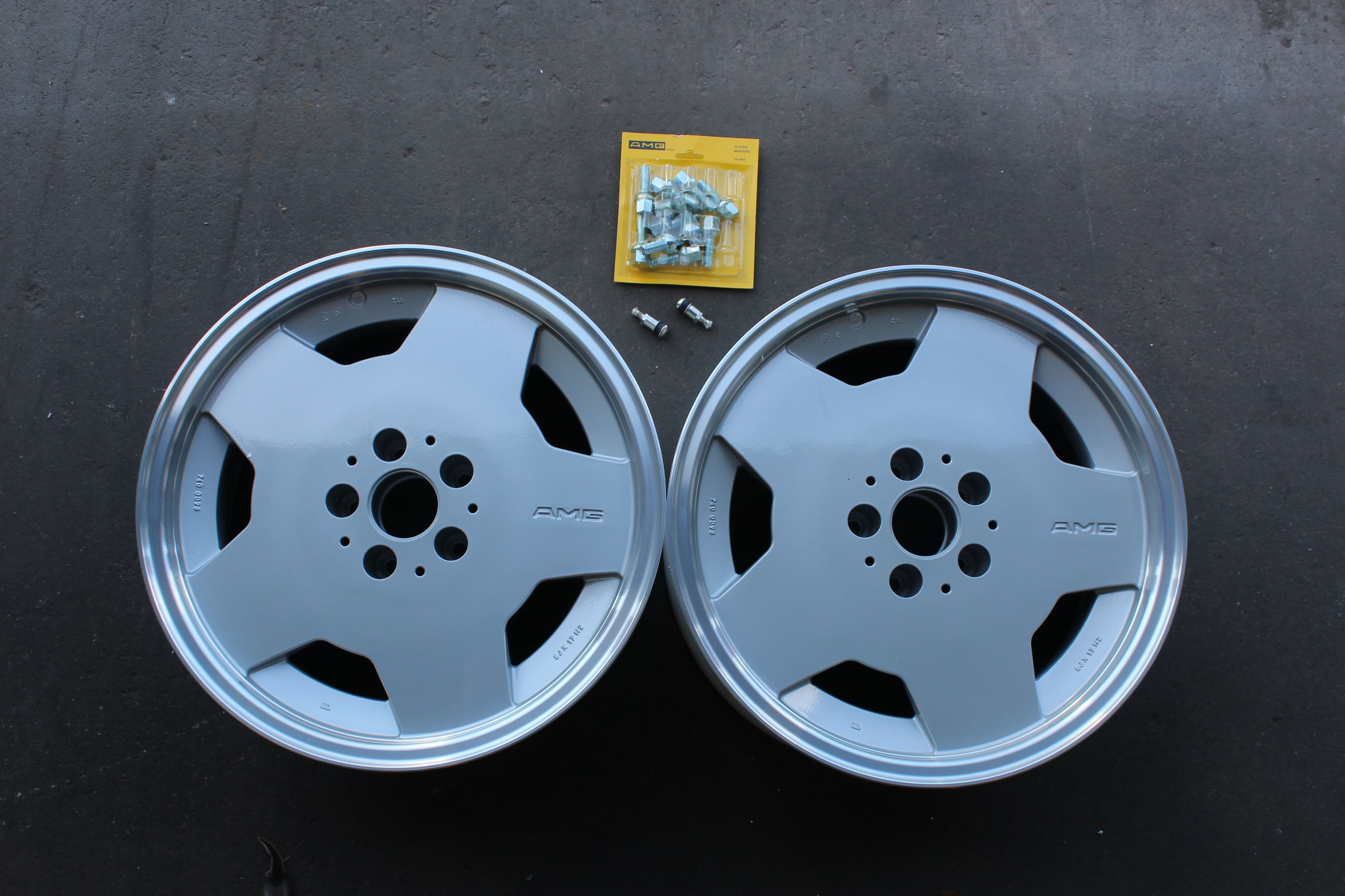 Bonhams Cars : 2 NOS AMG Aero 1 wheel for Mercedes-Benz, 8J X 17 ...