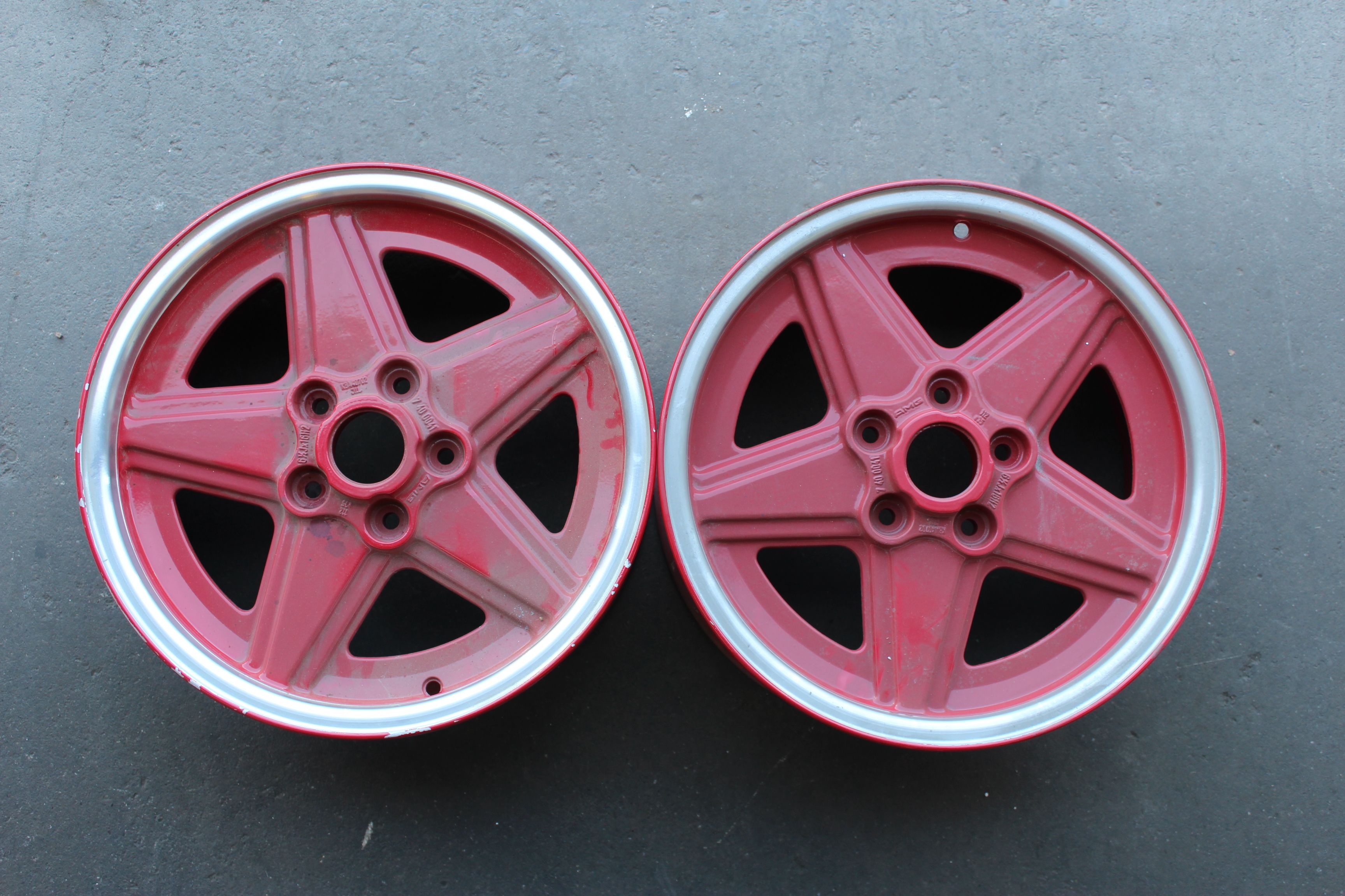 Bonhams Cars : 2 NOS OEM, Red, AMG Penta Star V1 wheels for Mercedes ...