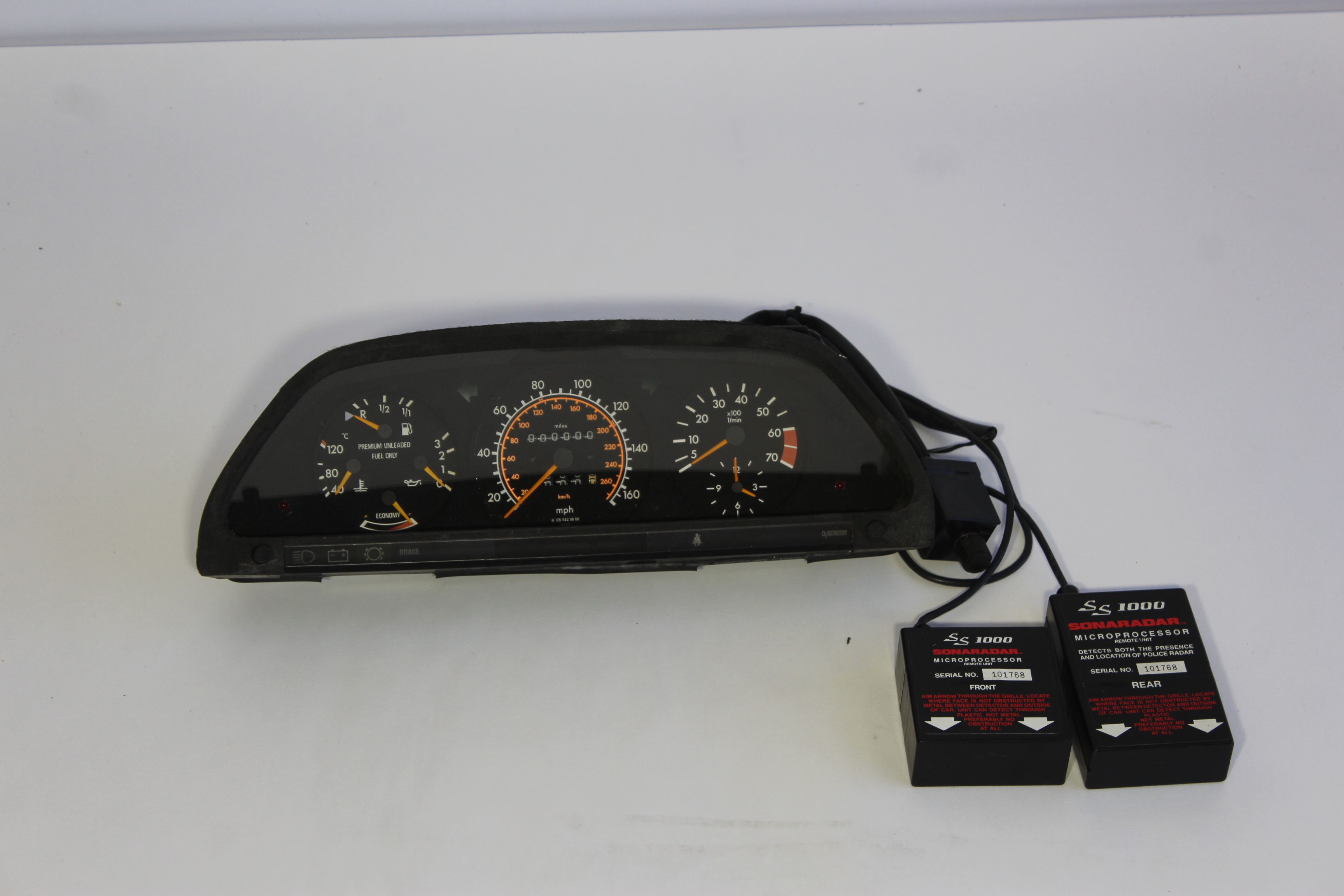 Bonhams Cars : A Mercedes-Benz W126-cluster with radar indicator in ...