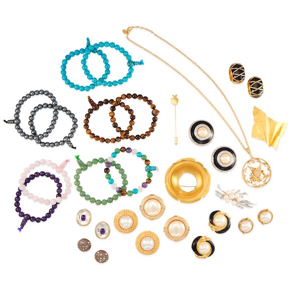 Bonhams : GROUP OF GOLD-TONE, SILVER, CRYSTAL, GEM-SET AND FAUX PEARL ...