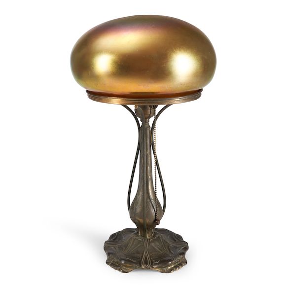 Bonhams Skinner : PAIRPOINT TABLE LAMP WITH STEUBEN SHADE New Bedford ...