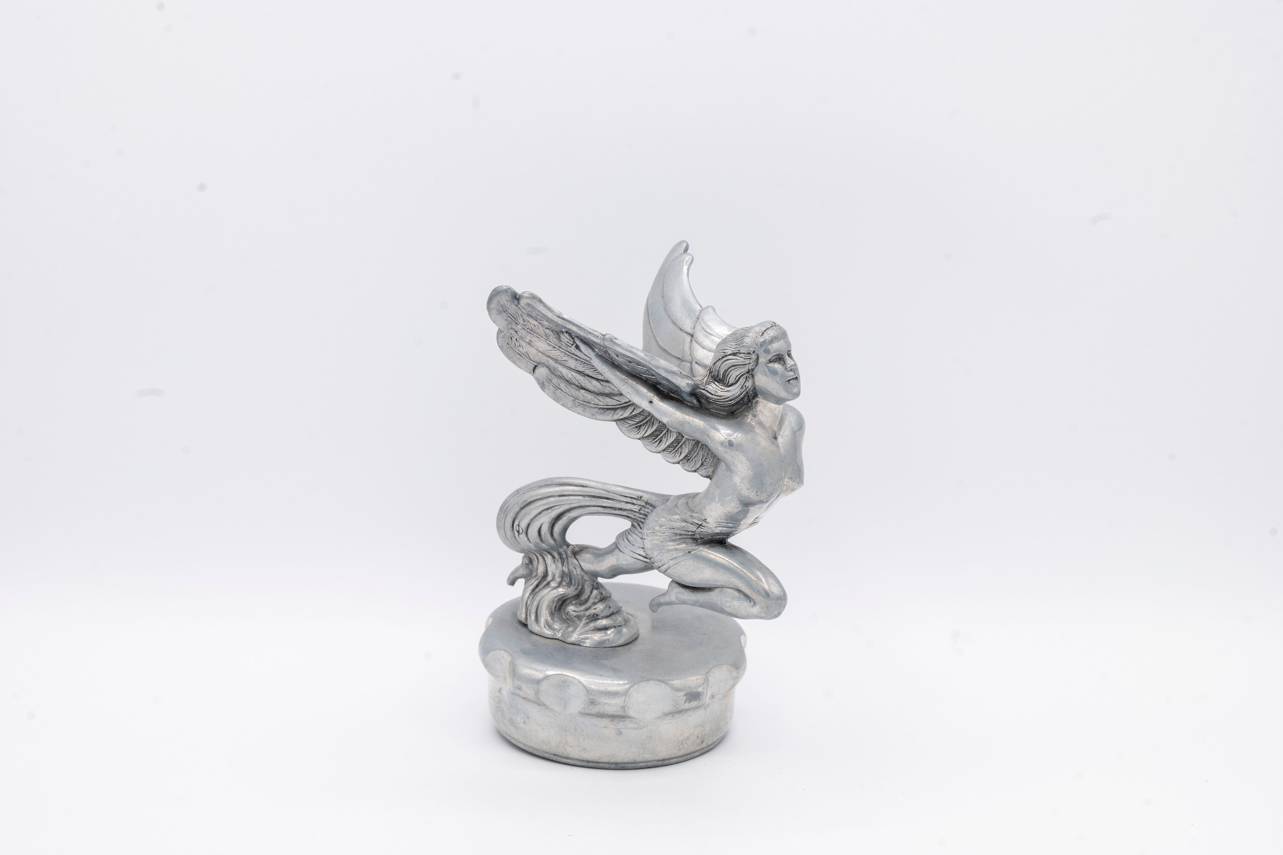 Bonhams Cars : A 'Winged Angel' mascot, American, 1920s