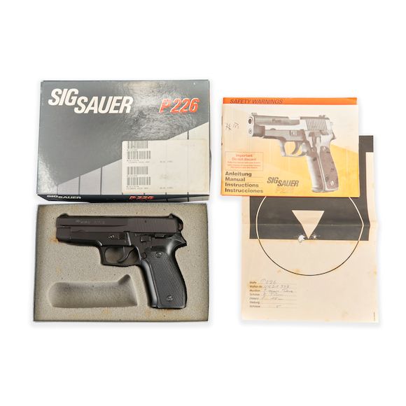 Bonhams Skinner : A SIG SAUER P226 SEMI AUTOMATIC PISTOL, Modern handgun